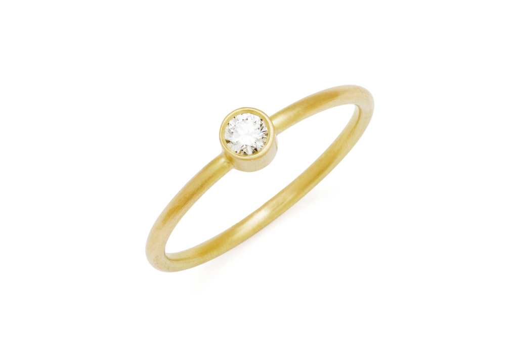 Estine 0,10 ct diamant guld ring · Edith Hegedüs